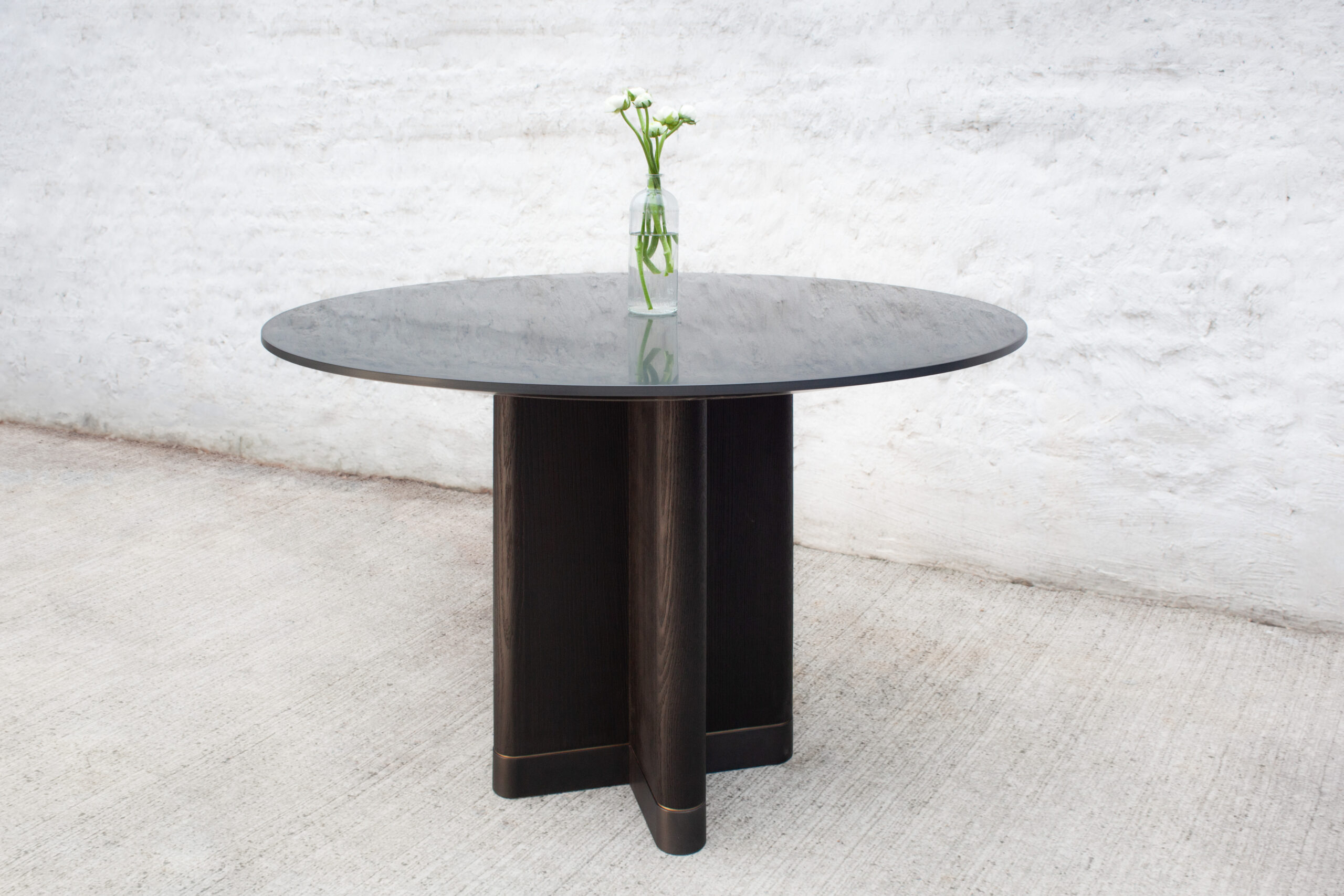 Jasper X Pedestal Table - Wud Furniture